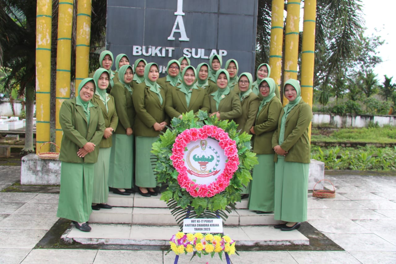 Peringati HUT Ke-77 Persit Tahun 2023, Persit KCK Cabang XVII Dim 0406 ... Peringati HUT Ke-77 Persit Tahun 2023, Persit KCK Cabang XVII Dim 0406 ...